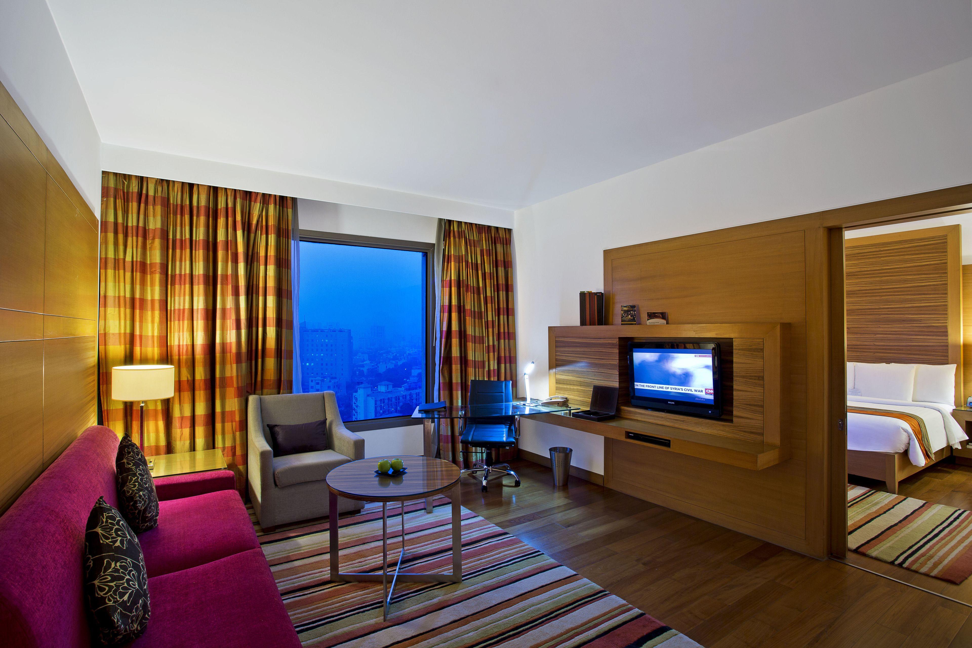 HOTEL COURTYARD GURUGRAM DOWNTOWN | ⋆⋆⋆⋆ | GURGAON, INDIA | SEASON ...