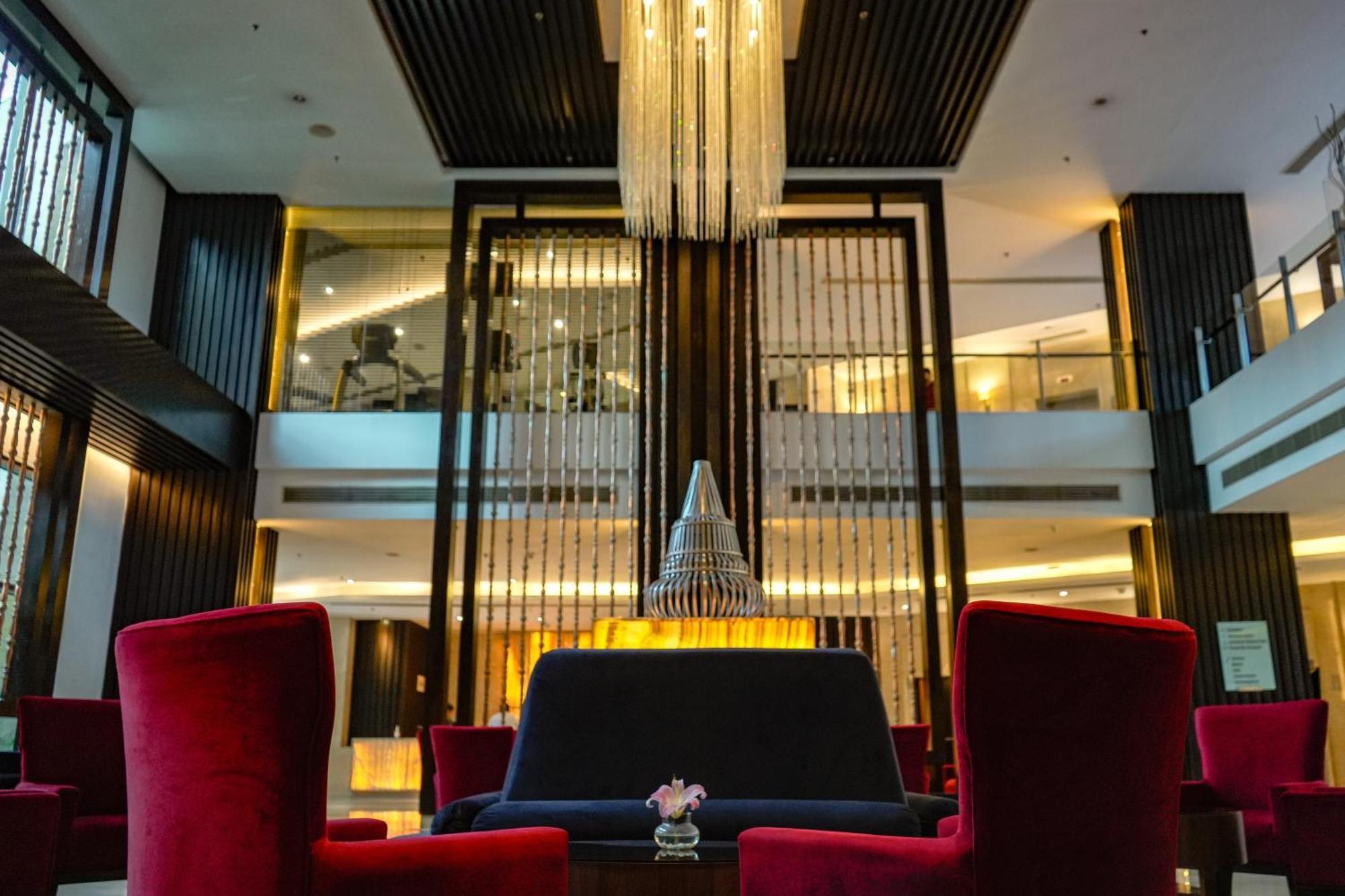 HOTEL COURTYARD GURUGRAM DOWNTOWN | ⋆⋆⋆⋆ | GURGAON, INDIA | SEASON ...