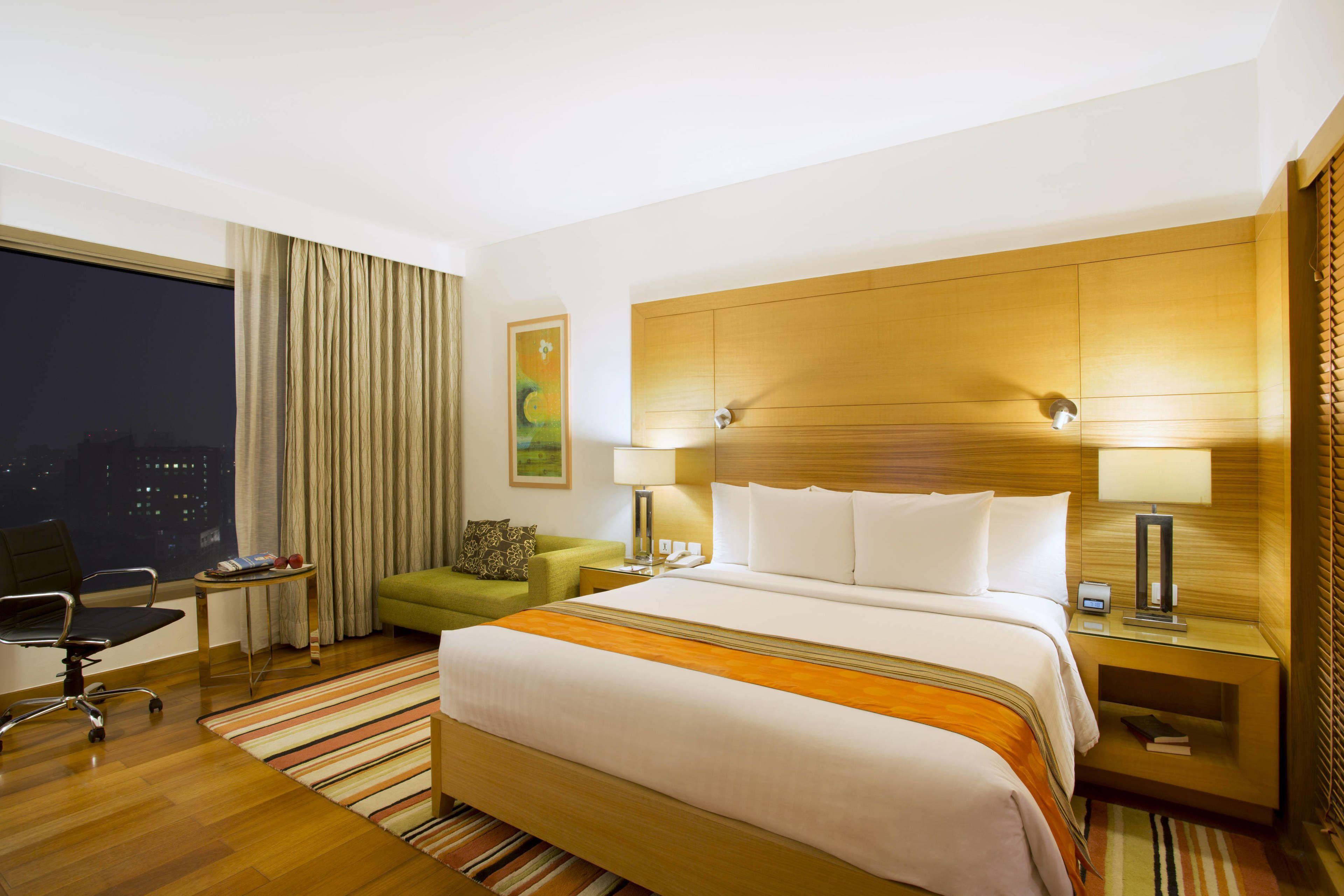 HOTEL COURTYARD GURUGRAM DOWNTOWN | ⋆⋆⋆⋆ | GURGAON, INDIA | SEASON ...